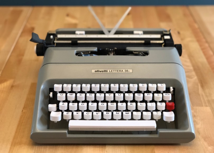 Olivetti Lettera 35L – Typewriter Review